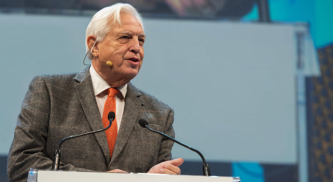 Book John Simpson | World Affairs Editor | Booking Agent