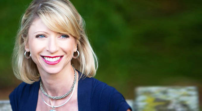 Book Amy Cuddy | Social Psychologist | Booking Agent