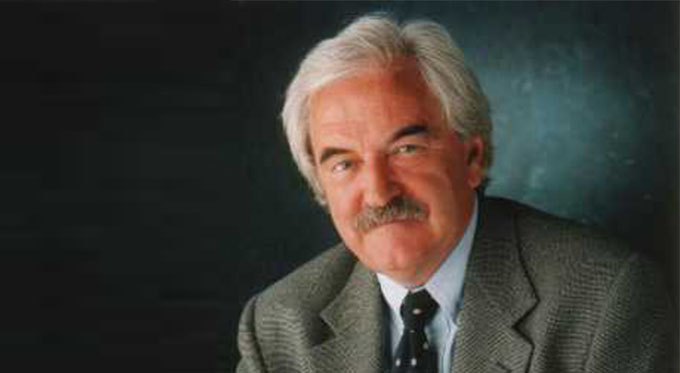 Book Des Lynam | Esteemed Presenter | Booking Agent
