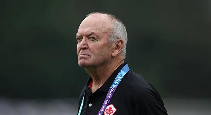 Book Graham Henry | Speaker Agent