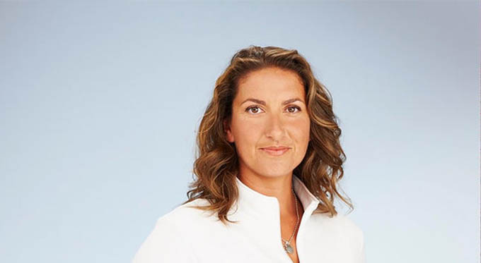 Book Dee Caffari | Speaker Agent