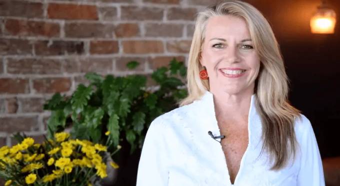 Heidi Dening | Speaker Agent