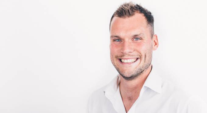 Ian Stringer Speaker Agent | Hire Sports Presenter