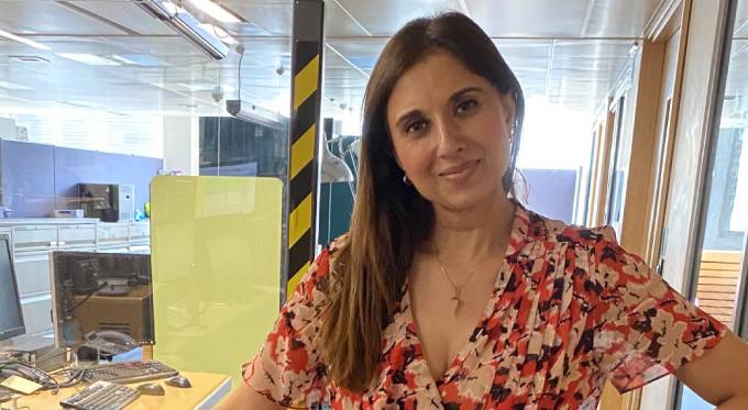 Shefali Oza Speaker Agent | Hire News Broadcaster