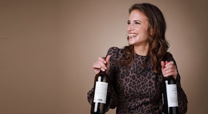 Amelia Singer Speaker Agent | Hire Wine Culturalist