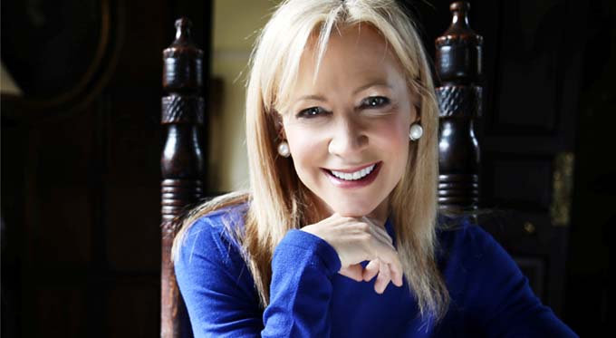 Book Suzi Digby | British Conductor | Booking Agent